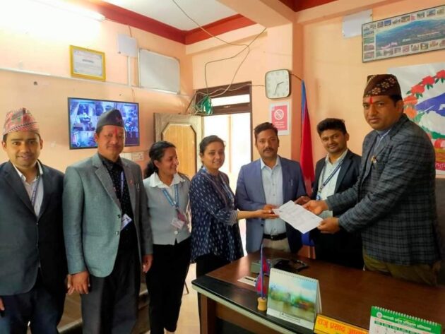 जलजला गाउँपालिकाको सहयोगमा पर्वत अस्पतालमा बिरामीलाई निःशुल्क ‘सेनीटरी ...